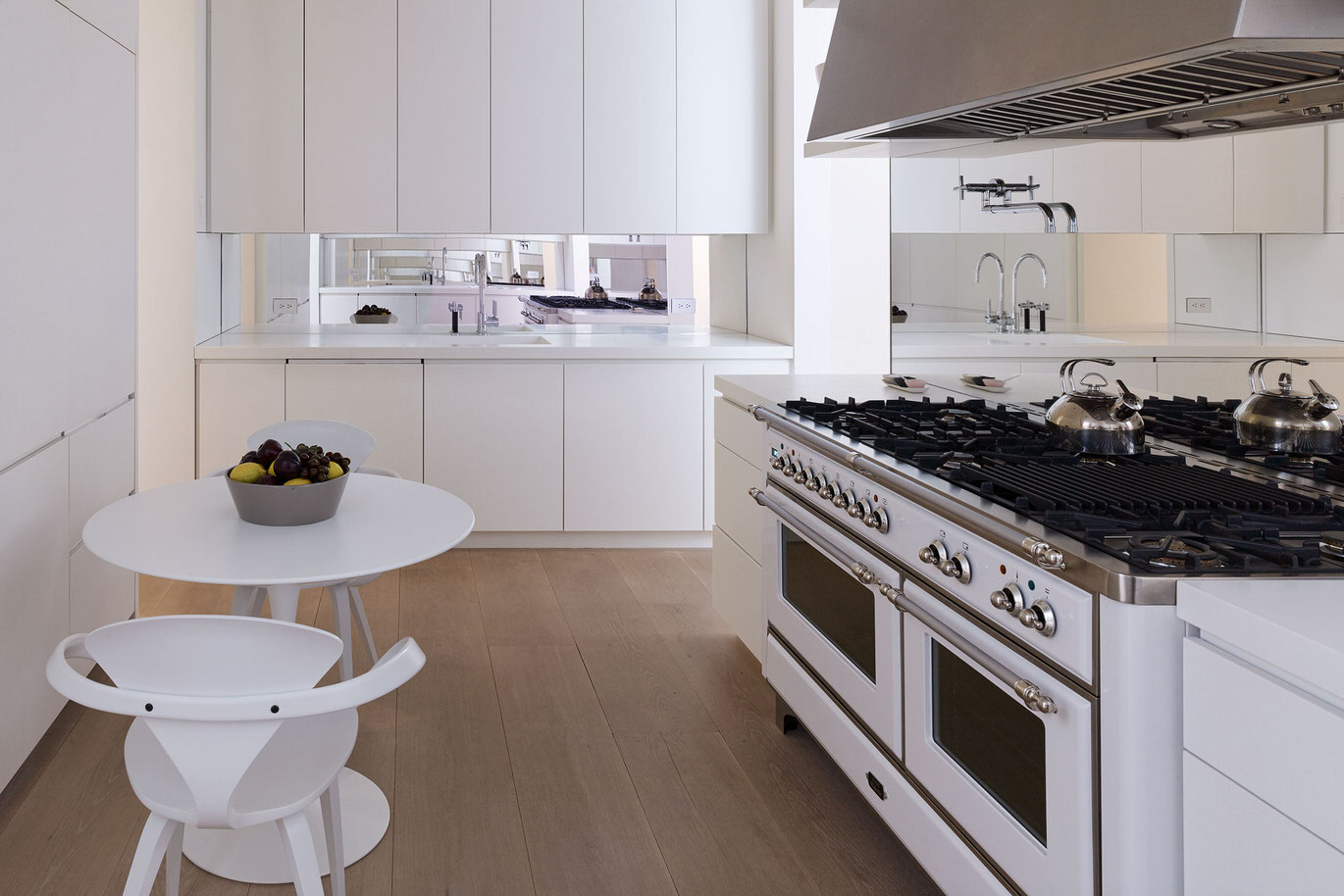 Highline Construction Group | Projects | Chelsea Living / Entertaining Loft